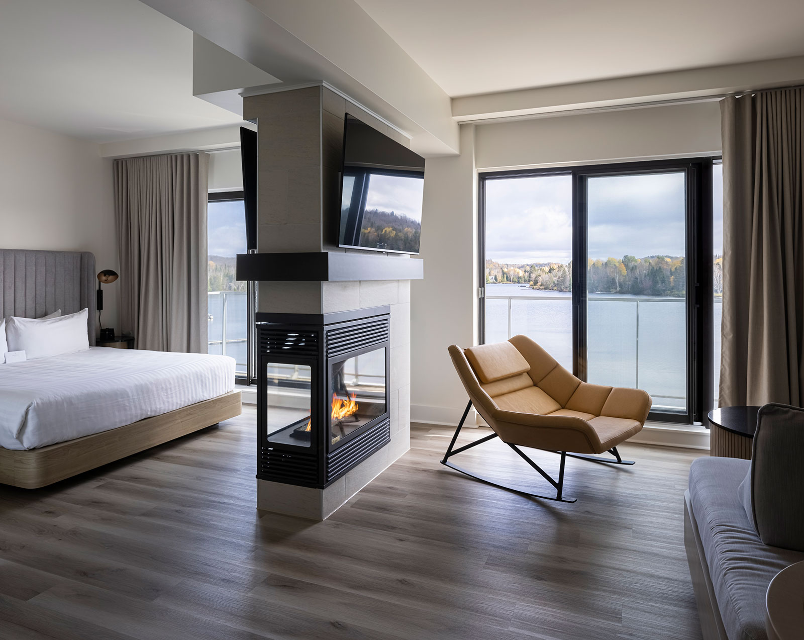 Evolution Suites Lake View Hotel Esterel Resort Laurentians Saint Sauveur